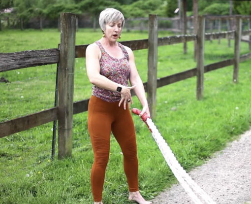 How to workout with Battle Ropes at home: Video Tutorial - Fit2B Studio